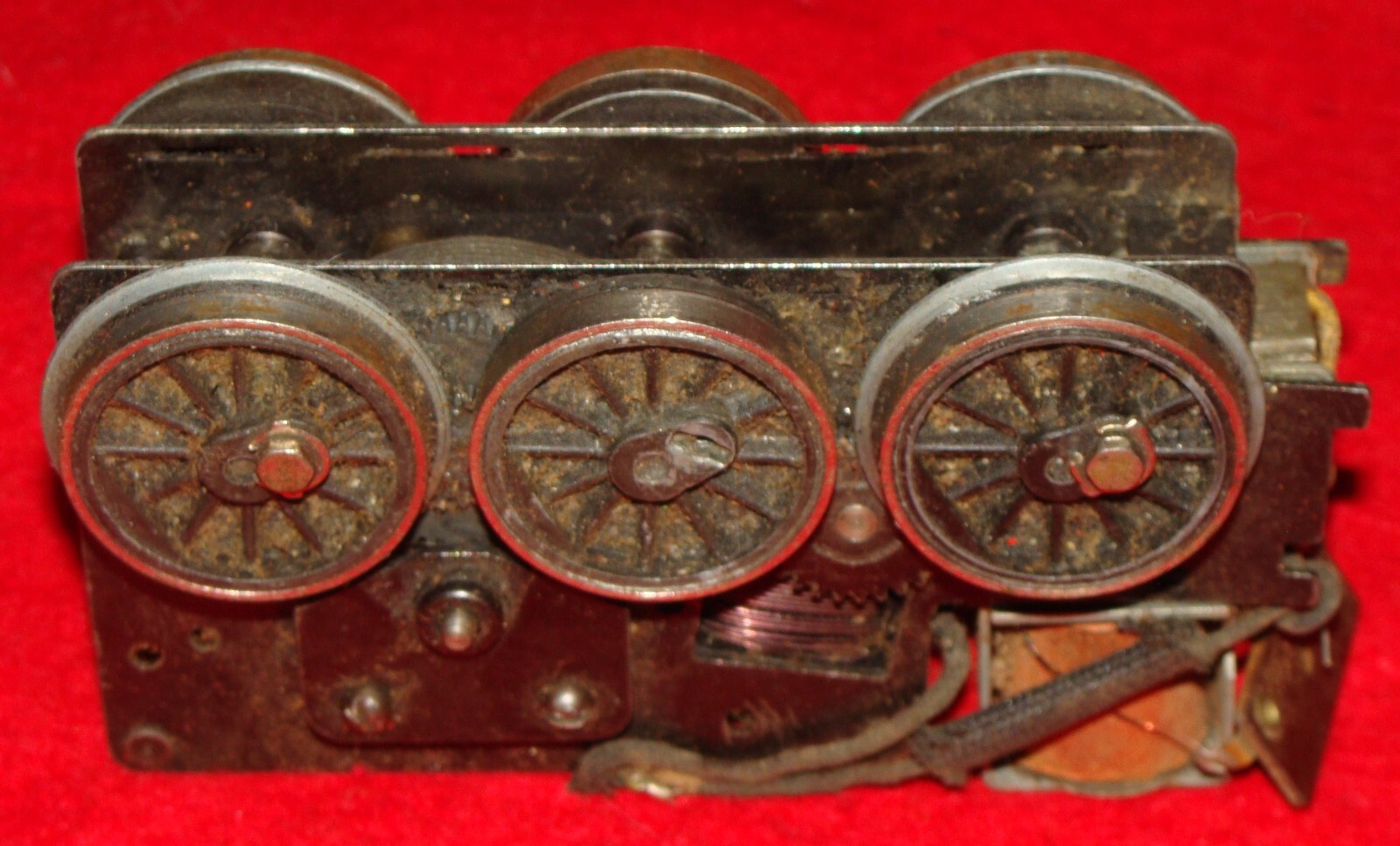 Lot Vintage Lionel Model Train Parts O Gauge 6-Wheel Locomotive Guts ...