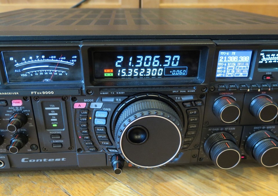 Yaesu FTDX-9000 Contest 200-watt HF 1.8-50MHz Amateur HAM Radio ...