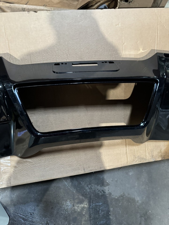 2014-2018 Chevrolet Corvette Rear Bumper Lower Cover GM OEM 84139443 ...