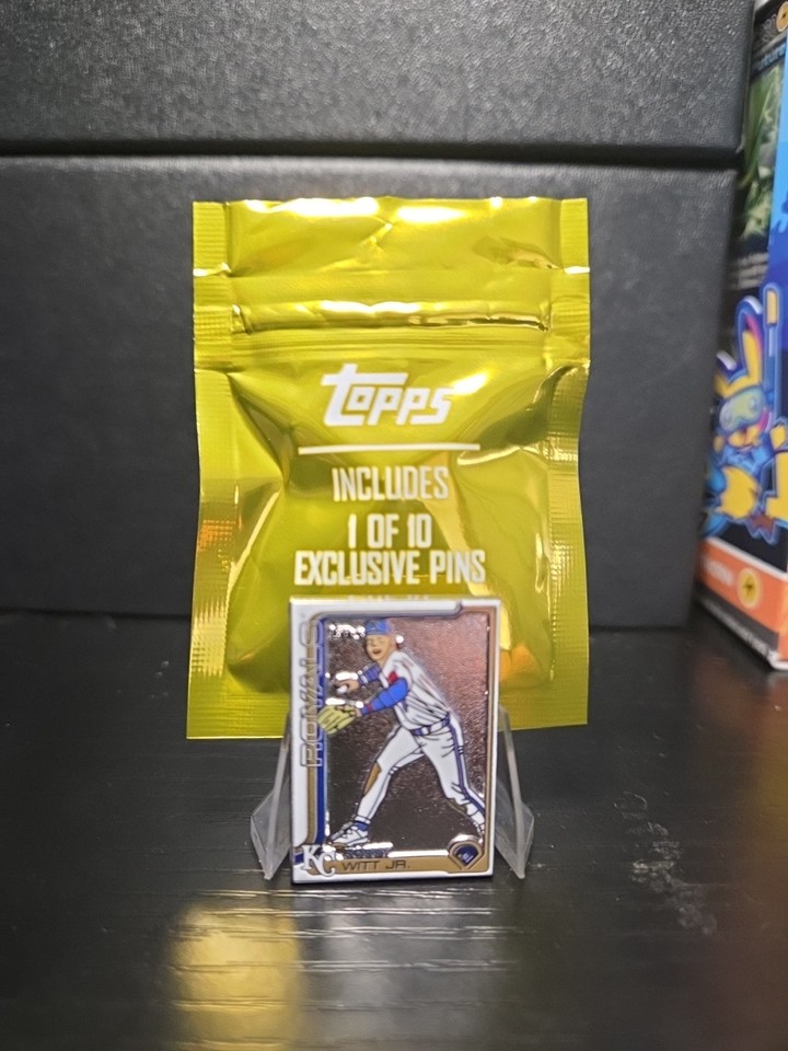 2025 Topps Series 1 Bobby Witt Jr Pin Super Box Exclusive Kansas City ...