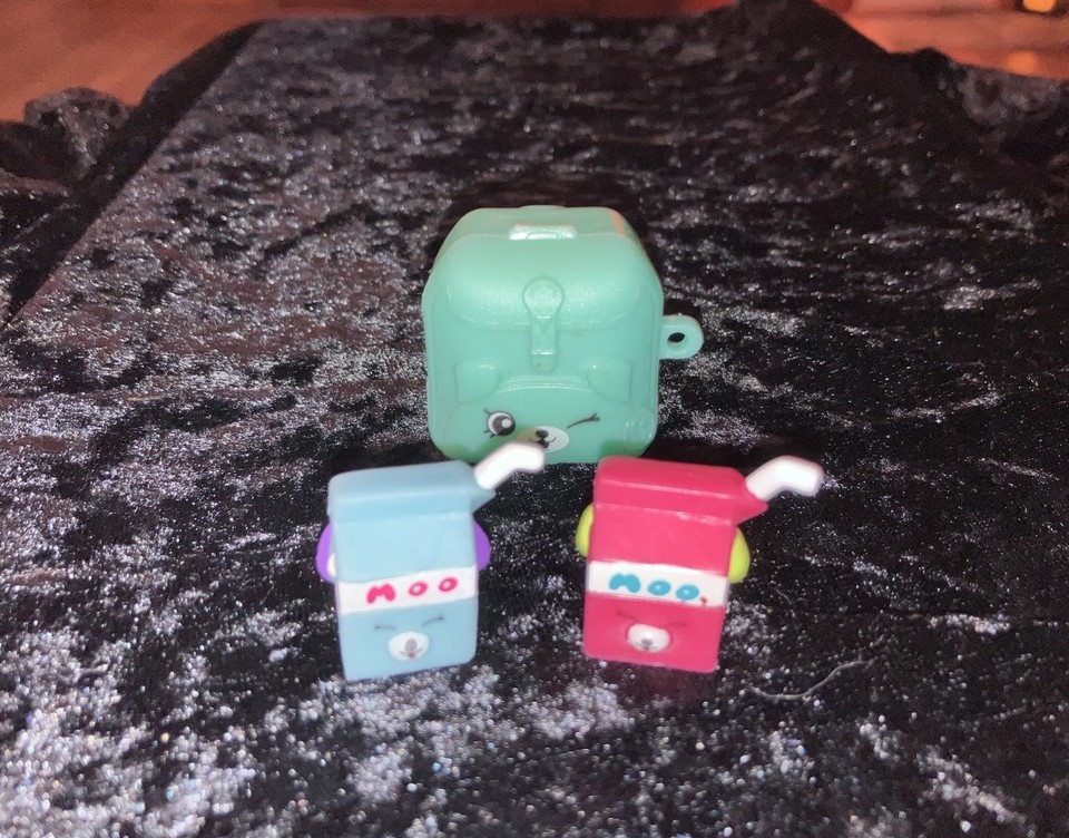 Shopkins Season 4 Special Edition Petkins Milk Bud Set Of 2. 4-098/4 ...