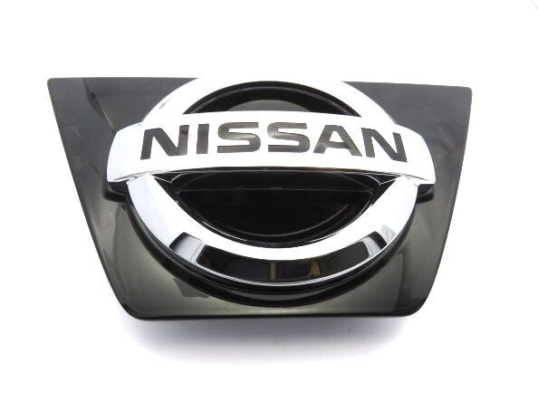 Genuine New NISSAN GRILLE BADGE Front Logo Emblem For Qashqai J11E ...