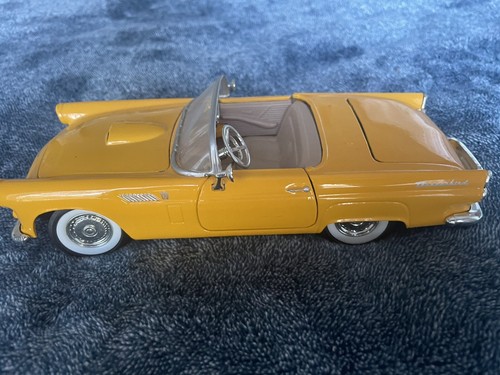 MotorMax '56 Thunderbird Diecast Model, Customized No.68015, 1/24 Scale ...
