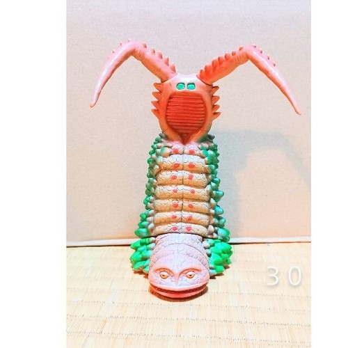 Twin Tails Ultraman Ultra Monster Series Soft Vinyl Antique Vintage | eBay