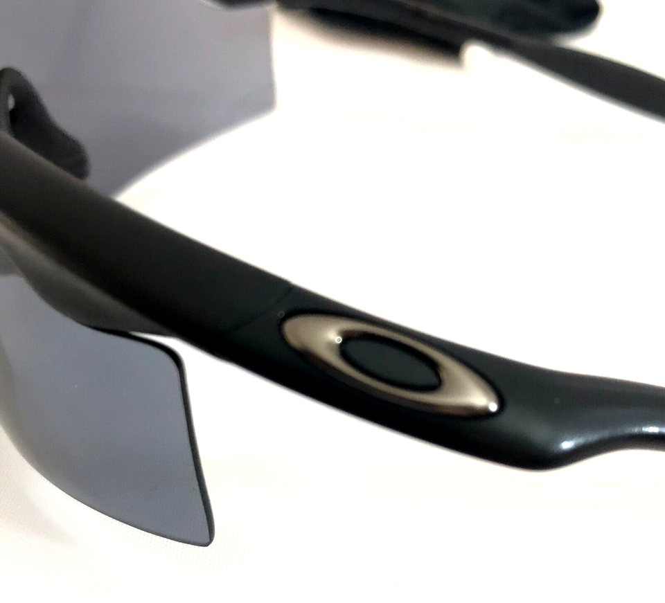 RARE OAKLEY M FRAME SUNGLASSES Z87 Black Frame Gun Icons Blk Iridium ...