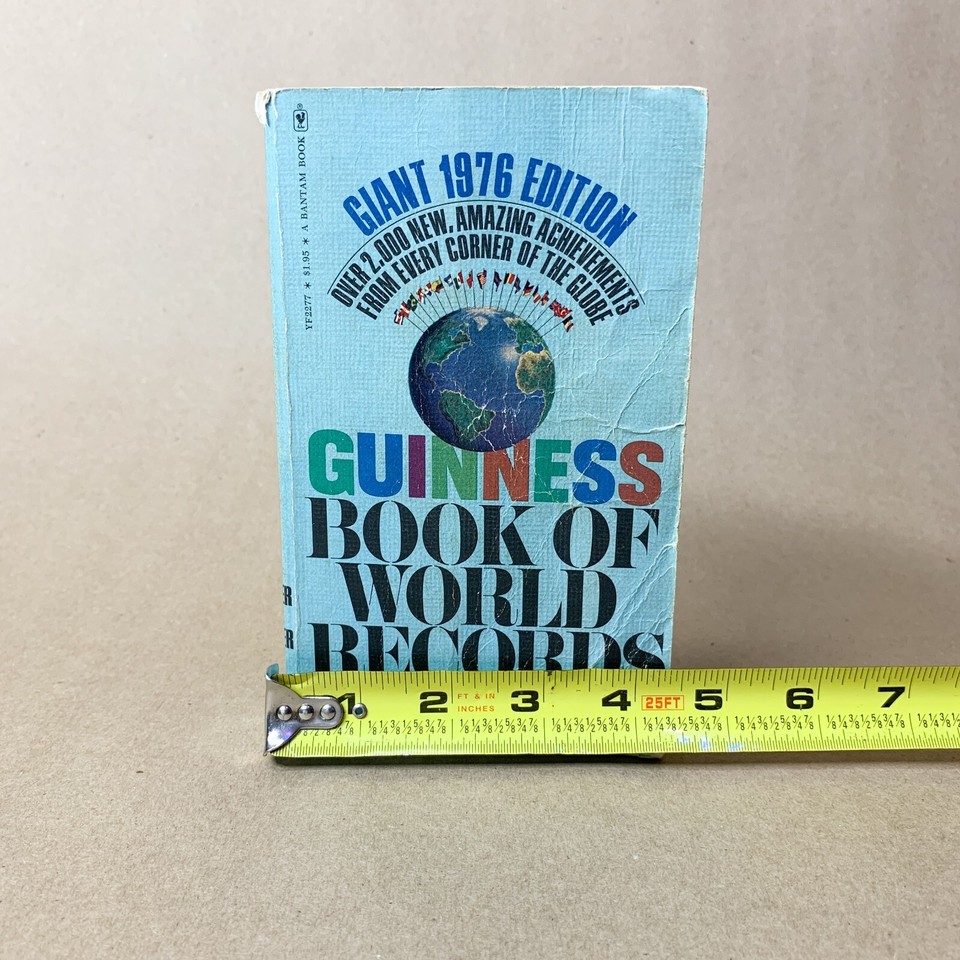 1976 Guinness Book of World Records 704 Page Paperback Book | eBay