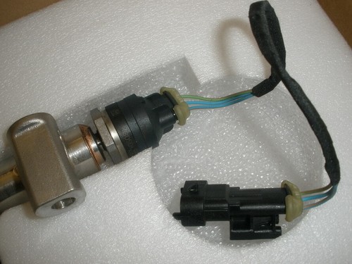 Maserati ghibli 3.0 v6 INJECTOR 0261500182 000298008 | eBay