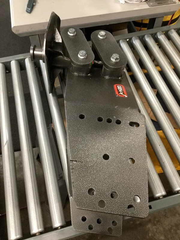 Gen-Y Executive Torsion-Flex 5th Wheel King Pin Box Trailer Hitch 30K ...