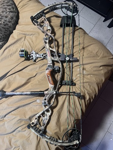 Hoyt Pro Defiant 34 Compound Bow Pkg RH 60-70lb. 28-30 Inch Draw | eBay