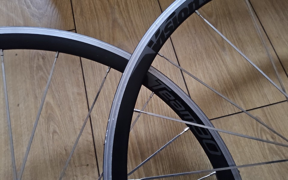 Vision Team 30 Road Bike Rim Brake Wheelset Shimano HG 11 Speed Freehub ...