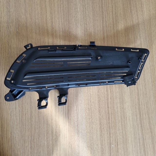 MERCEDES a W176 AMG Front Bumper Lower Inner Grill Left A1768851522 Ref ...