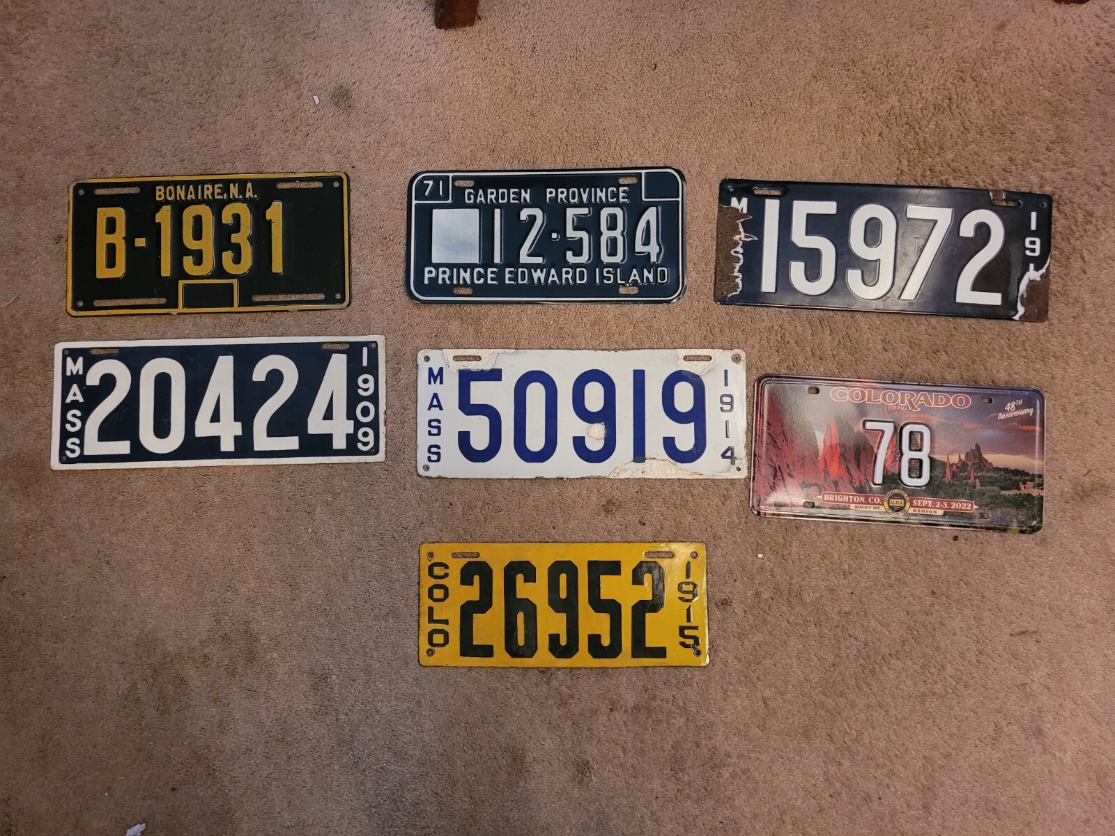 Automobile license plates from many states, Canada, and Caribbean ...