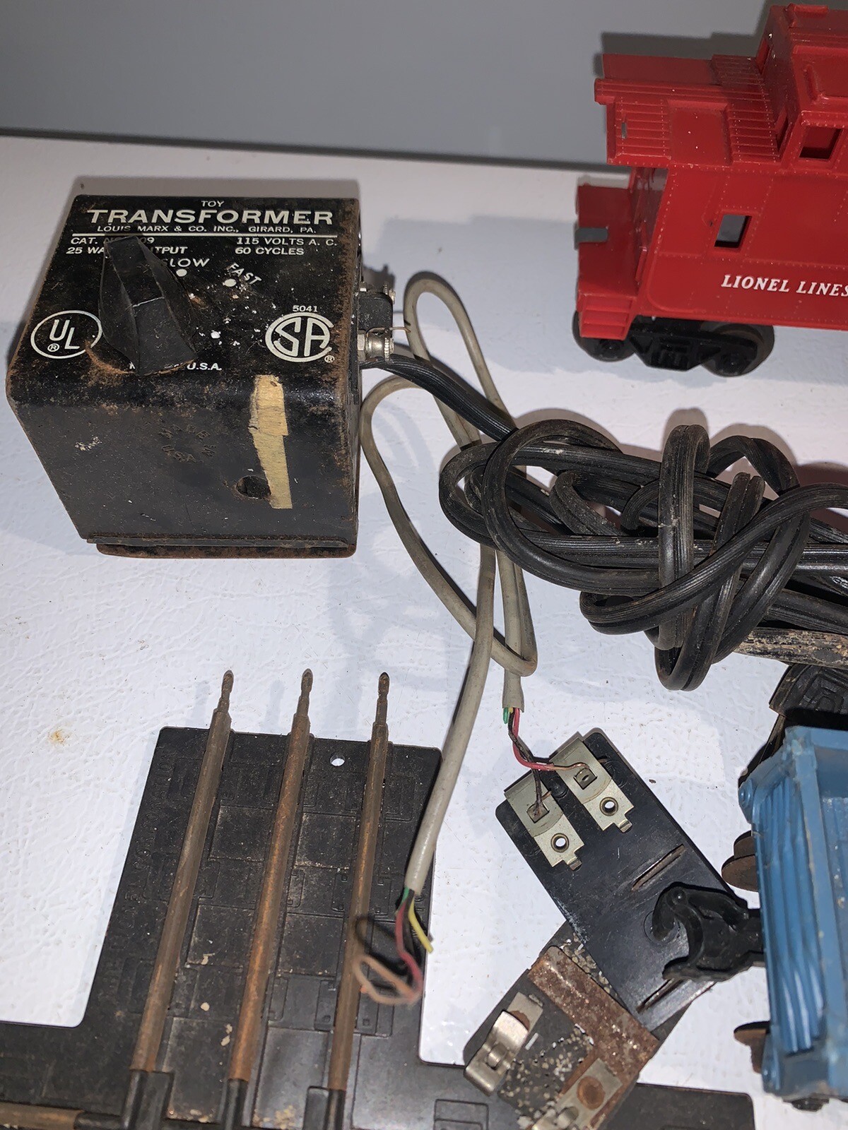 Vtg 36 Piece Lot LIONEL Marx O Gauge Train Set - Untested Engine Tracks ...