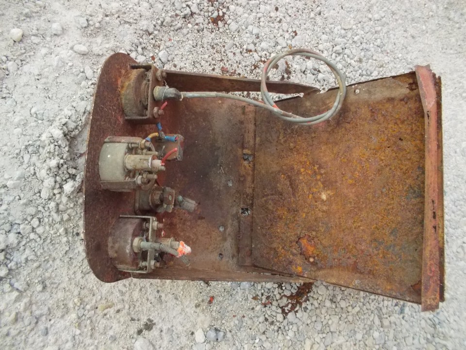 Case VAC tractor ORIGINAL dash panel tag gauges & battery tray ...