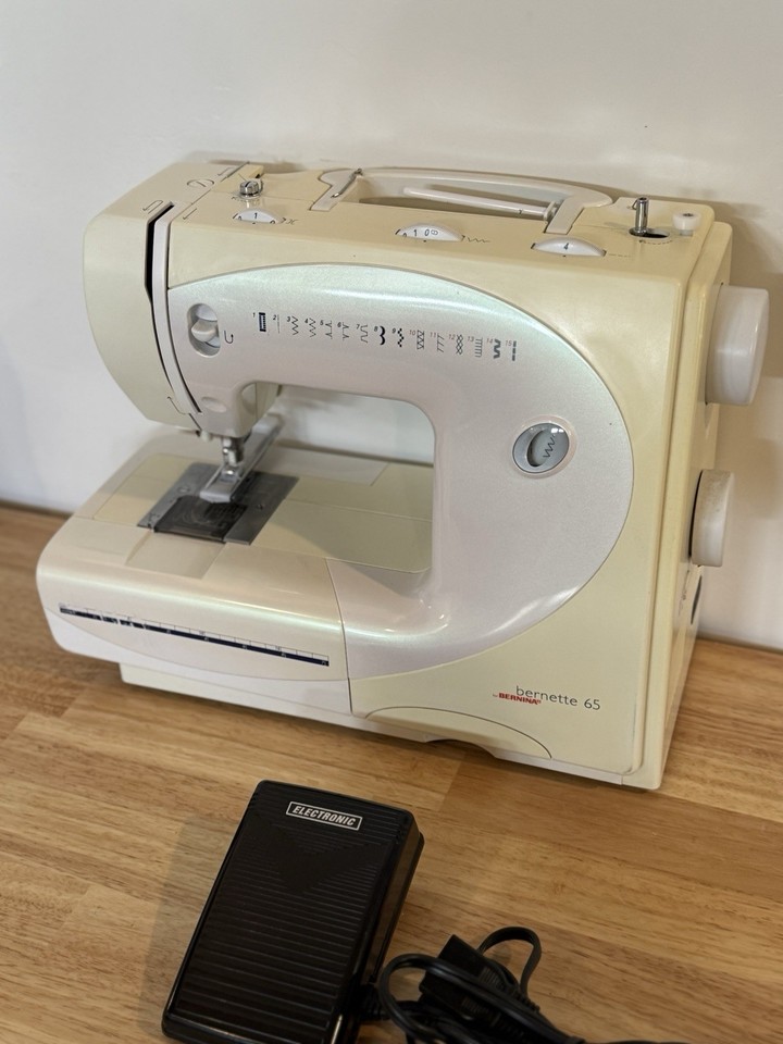 Bernina Bernette 65 Sewing Machine without Foot Pedal | eBay
