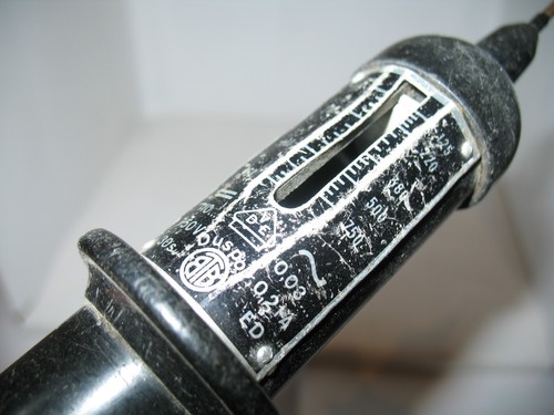 Alter Spannungsprüfer Benning Duspol BTB 110-750V Bakelit vintage retro ...