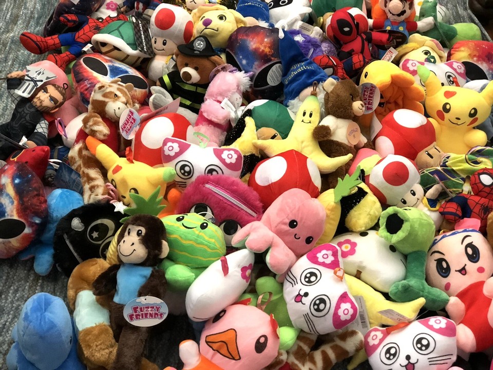 Crane Claw Machine Animal Plush Filler Mix 110 Pieces (40% Licensed ...