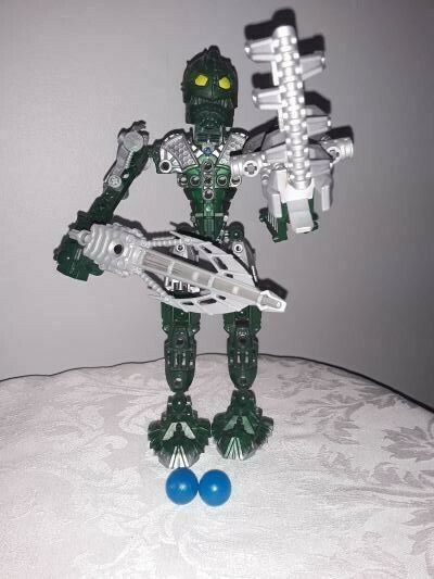 Lego Bionicle Inika Toa Kongu (8731) with weapon and two spheres | eBay