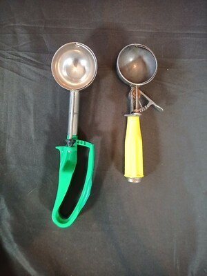 Vintage Ice Cream Scoop Lot Zeroll Green and Yellow Scoop Metal Plastic ...