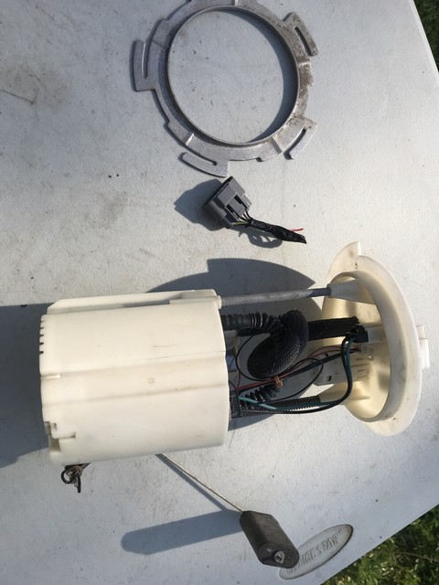 Genuine Nissan Altima Maxima Quest Fuel Pump Assembly 17040 7y000 OEM ...