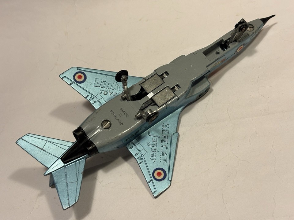 VINTAGE DIECAST DINKY TOYS #731 RAF SEPECAT JAGUAR JET FIGHTER AIRCRAFT ...