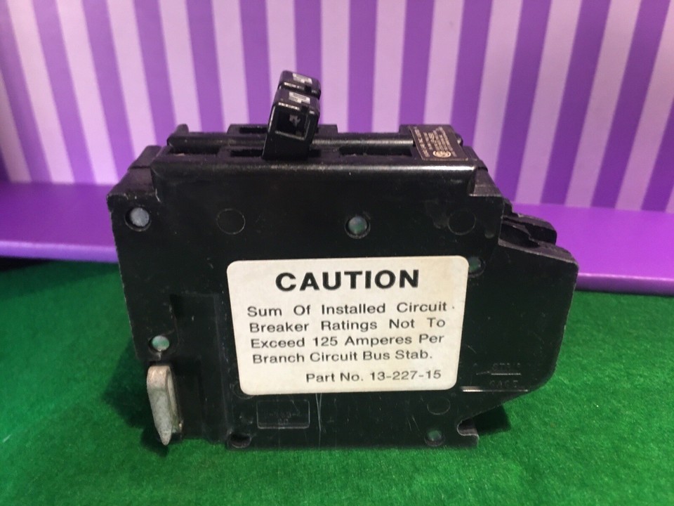 Challenger A240 2 Pole 40 Amp 120/240VAC Side Clips THIN Circuit ...