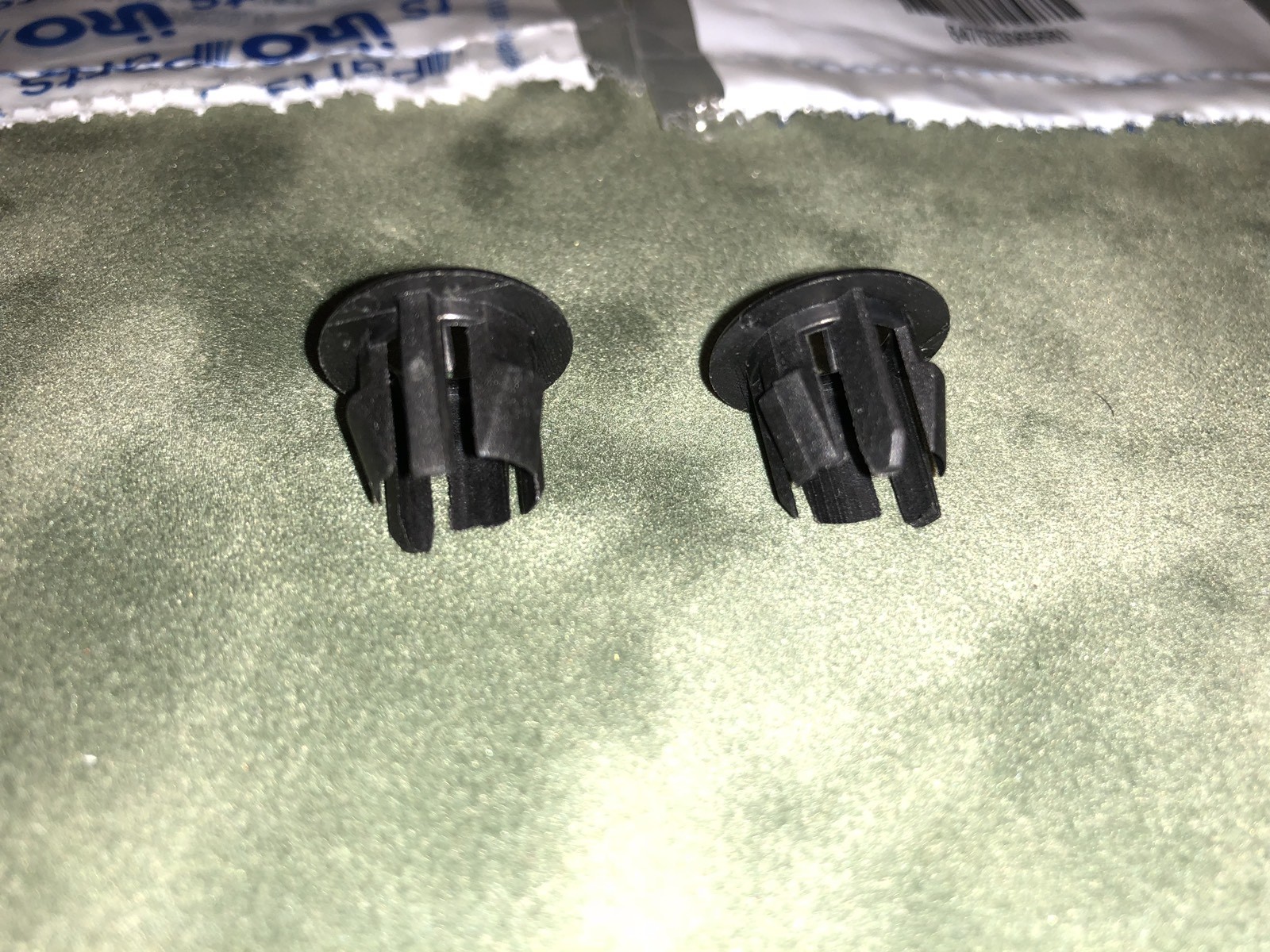 Door Lock Rod Cover Grommet SET (QTY 2) 00-06 BMW X5 51418408567 URO | eBay