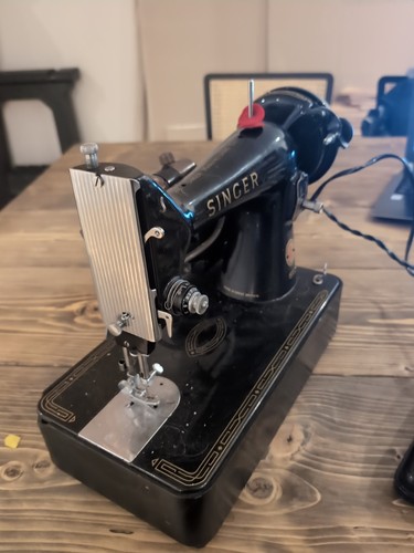 Singer 99k Sewing Machine Electric Vintage Black Untested Spares ...