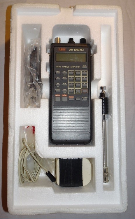 AOR AR1000XLT Analog Scanner .500 - 1300 MHz and Howard Bornstein Guide ...