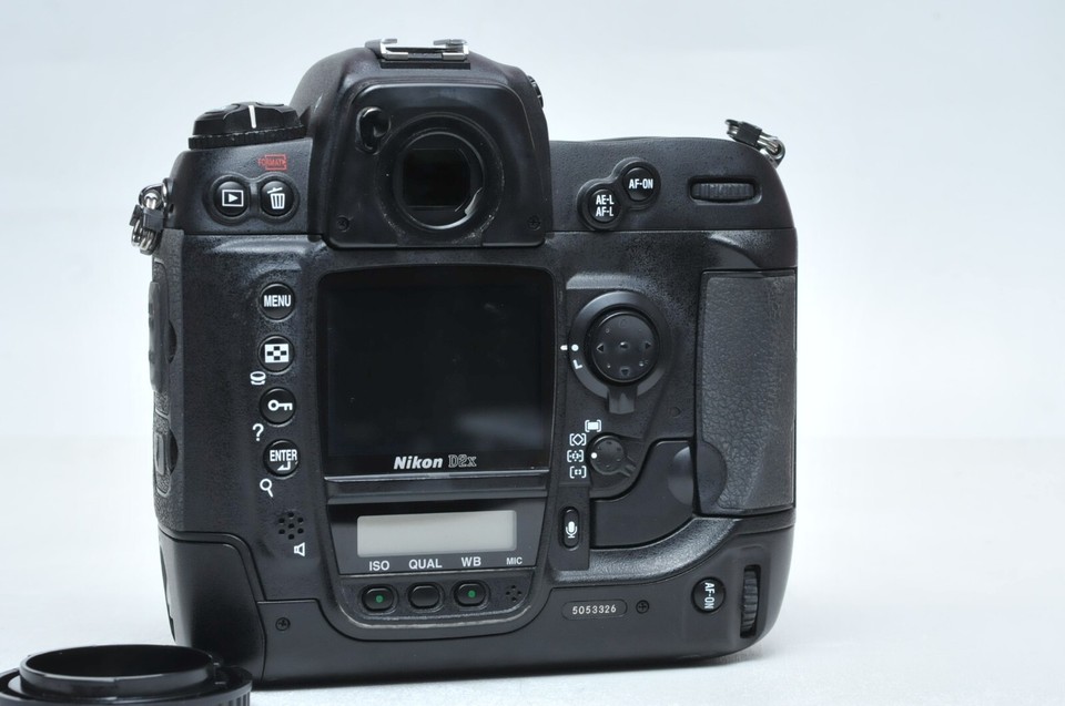 Nikon D2X 12.4 Megapixel Digital SLR Camera Body 326 | eBay