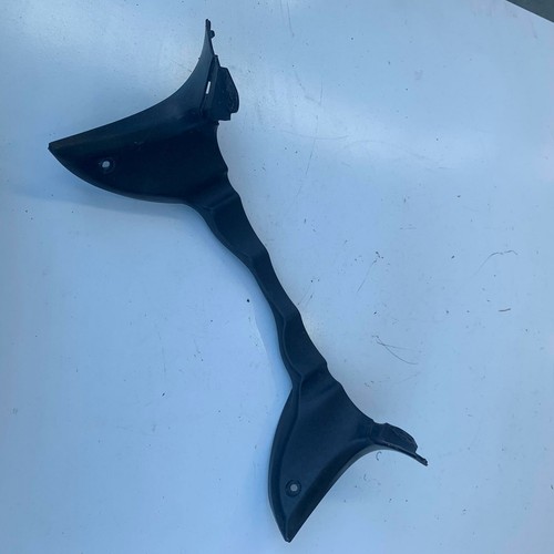 Suzuki GSX1300 hayabusa 2008 Front middle fairing infill cover panel ...