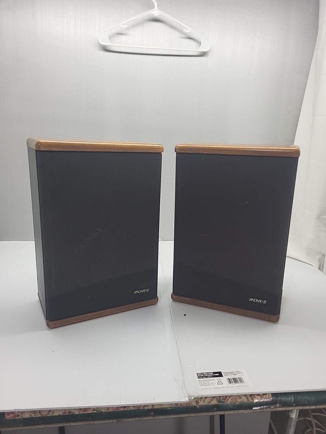 ADVENT / BABY ADVENT VINTAGE 2-WAY BOOKSHELF SPEAKERS Needs Foam ...