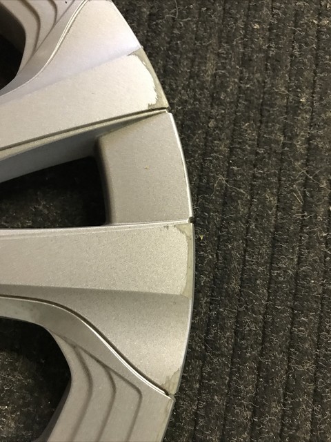 Toyota Prius Hubcap Wheel Cover Factory Original 2019- 2020 Retail G1 ...