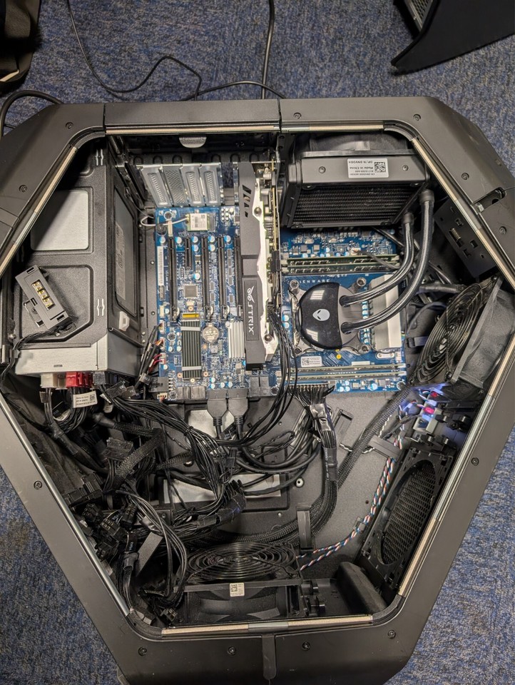 Alienware Area-51 R5 Gaming PC i9 7980XE, 64GB RAM, 256GB SSD, 1500W ...