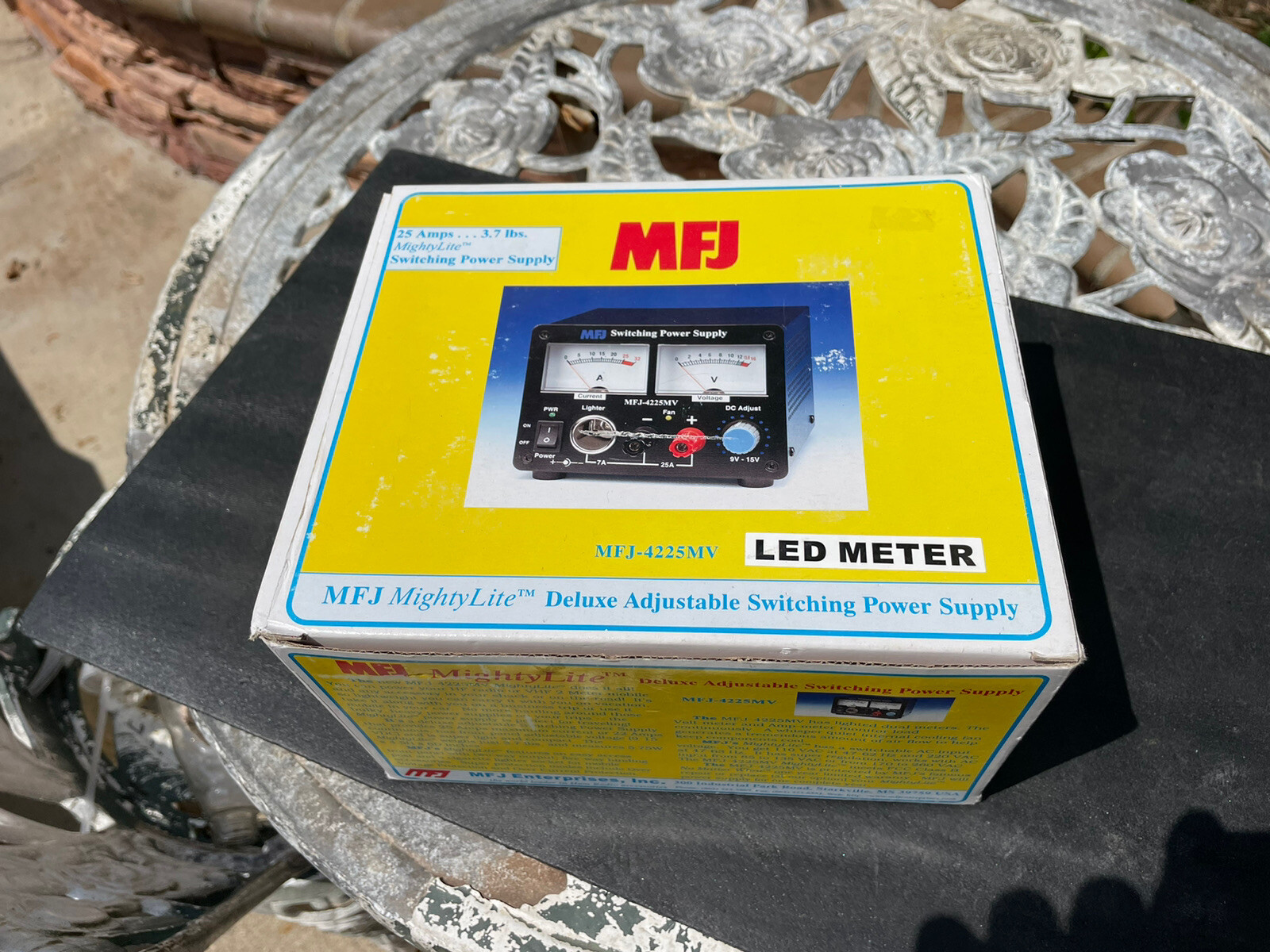 Mfj-4225mv Switching Power Supply 13.8v 25a Authorized MFJ Dealer for ...
