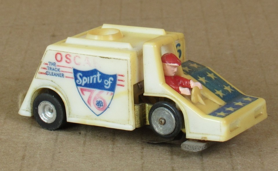 AJ's Oscar The Track Cleaner "Spirit of 76'" HO Slot Car (Yellowed) | eBay