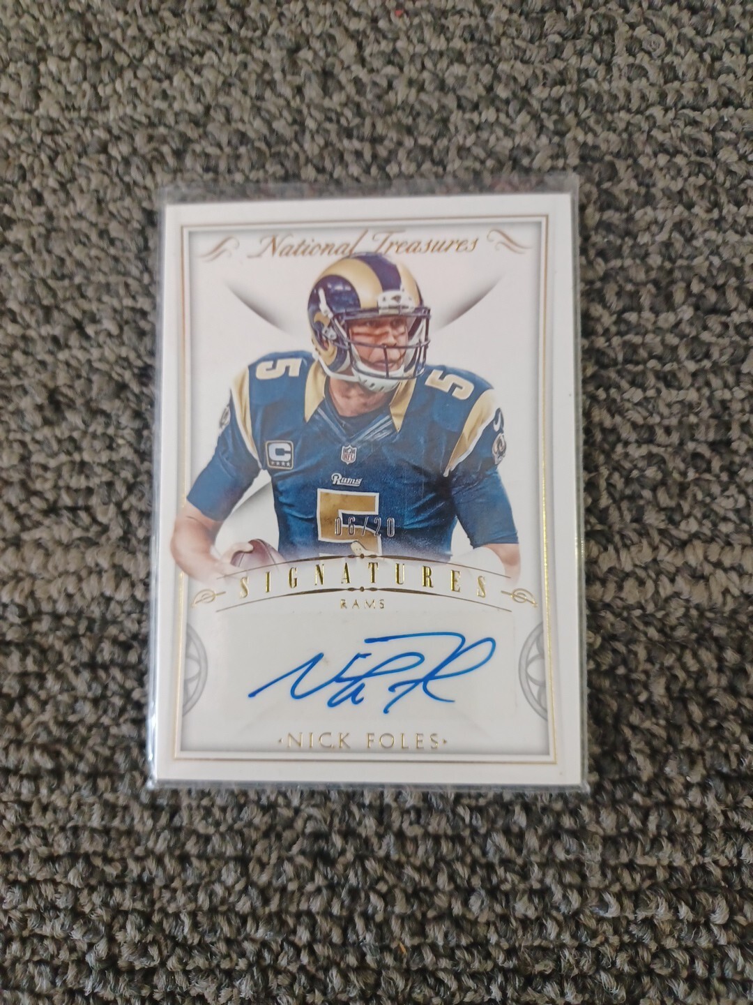 2015 Panini National Treasures Nick Foles Autographed Card Rams #6/20 ...