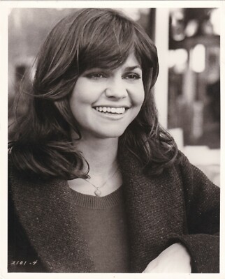 SALLY FIELD LOVELY SMILE HOLLYWOOD STAR 1960s STUNNING PORTRAIT ORIG ...