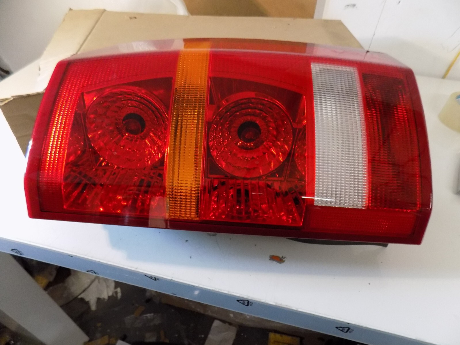 Land Rover Discovery 3 OFFSIDE Rear Light Assembly XFB000563 for sale ...