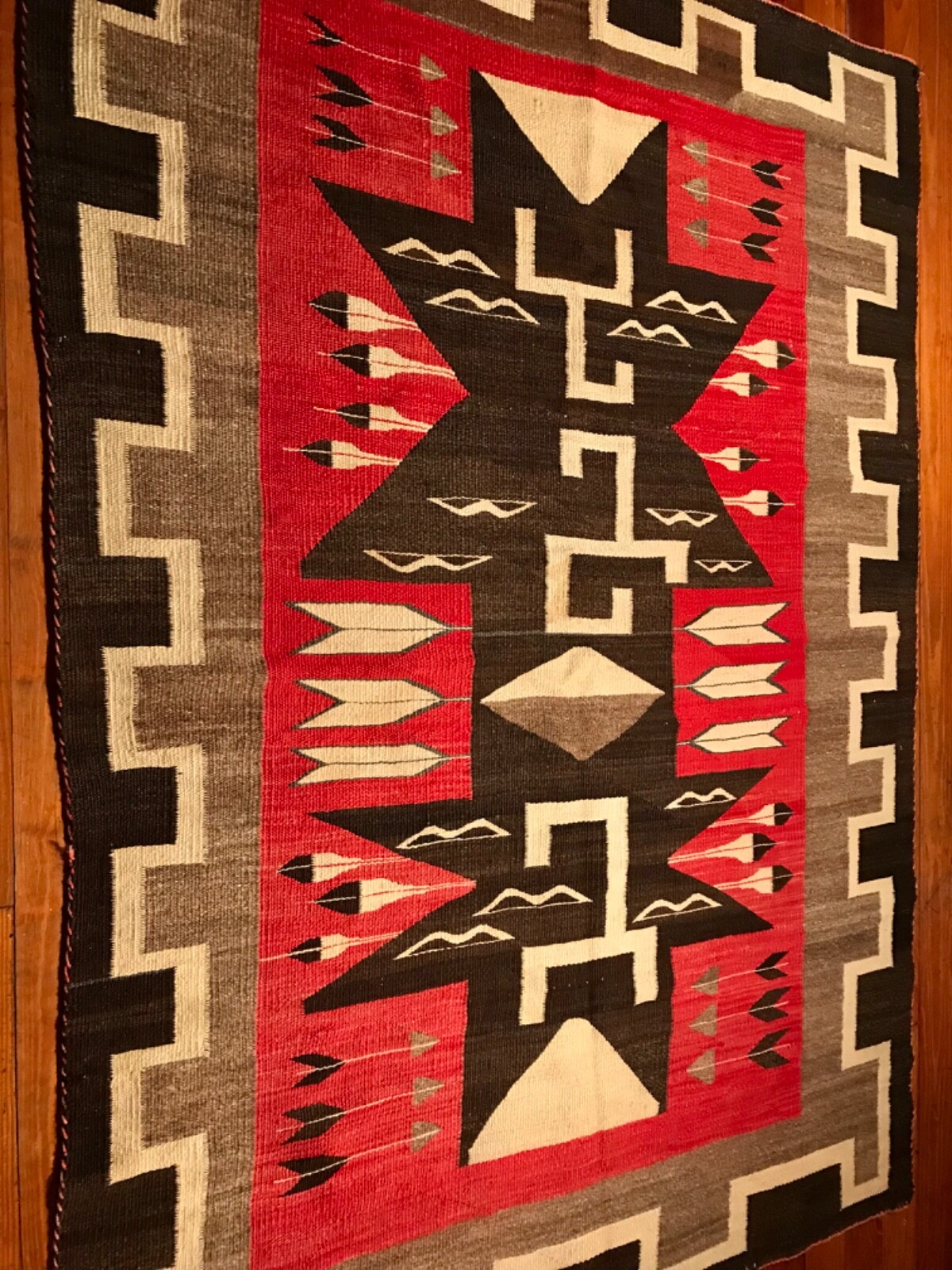 EXTRAORDINARY HISTORIC NAVAJO CRYSTAL RUG, AN ASYMMETRICAL GEM ...