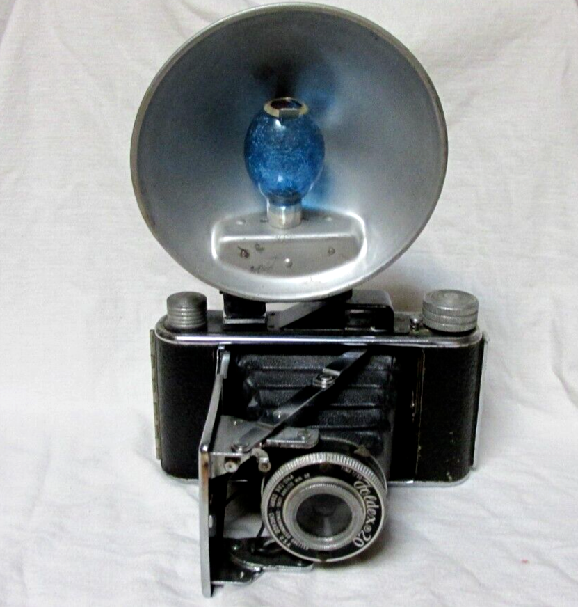 VINTAGE 1950s FOLDEX 20 CAMERA WITH FLASH AND BULB FOR DISPLAY | eBay