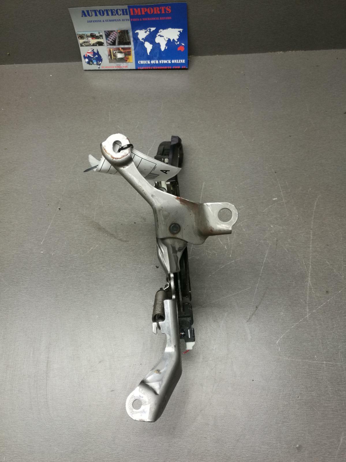 TOYOTA PRIUS HANDBRAKE LEVER NHW20R 10/03-04/09 03 04 05 06 07 08 09 ...