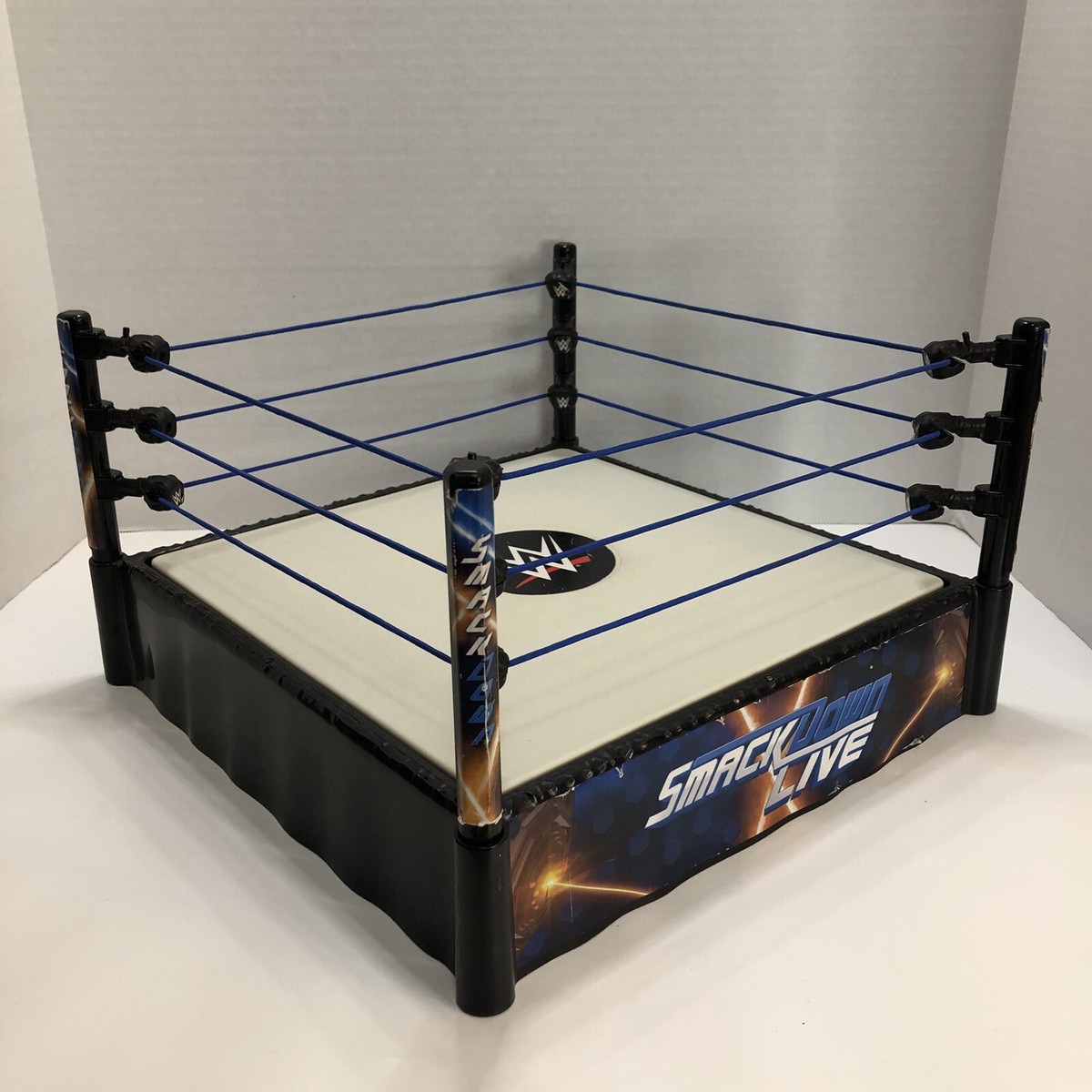 Live Wwe Smackdown Toy Ring