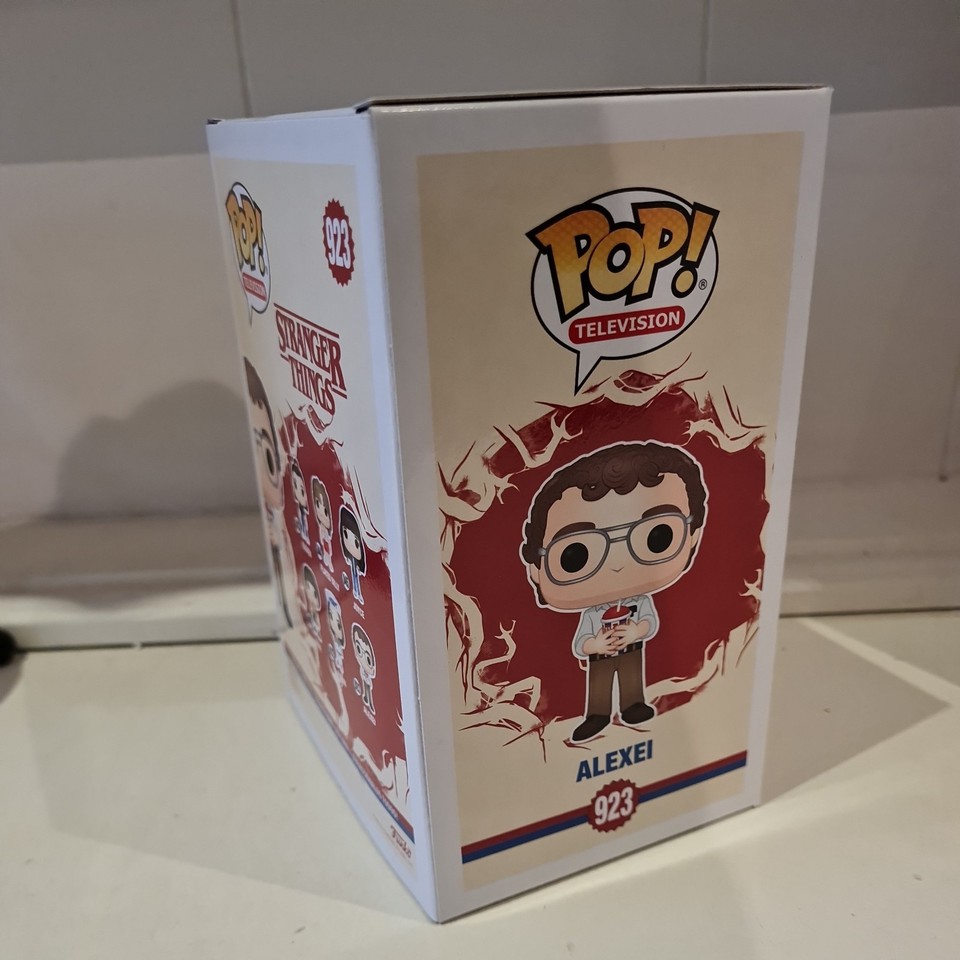 Funko Pop 923 Alexei Stranger Things + Protector | eBay UK