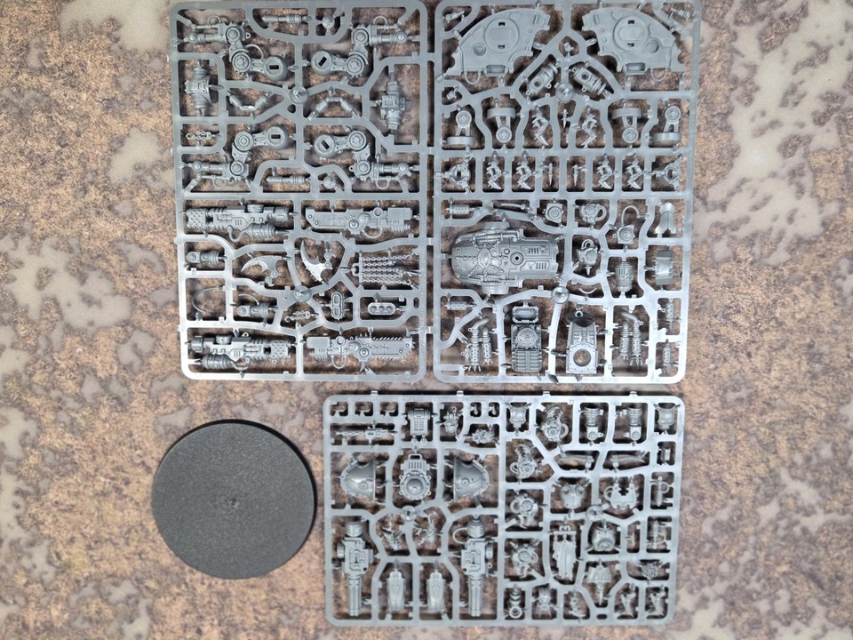 Warhammer 40k: Chaos Knights War Dogs - Karnivore / Stalker / Brigand ...