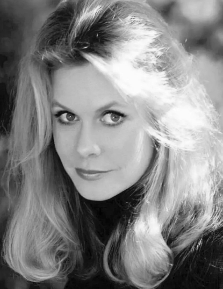 Elizabeth Montgomery Black And White Portrait 4x6 Picture Celebrity ...