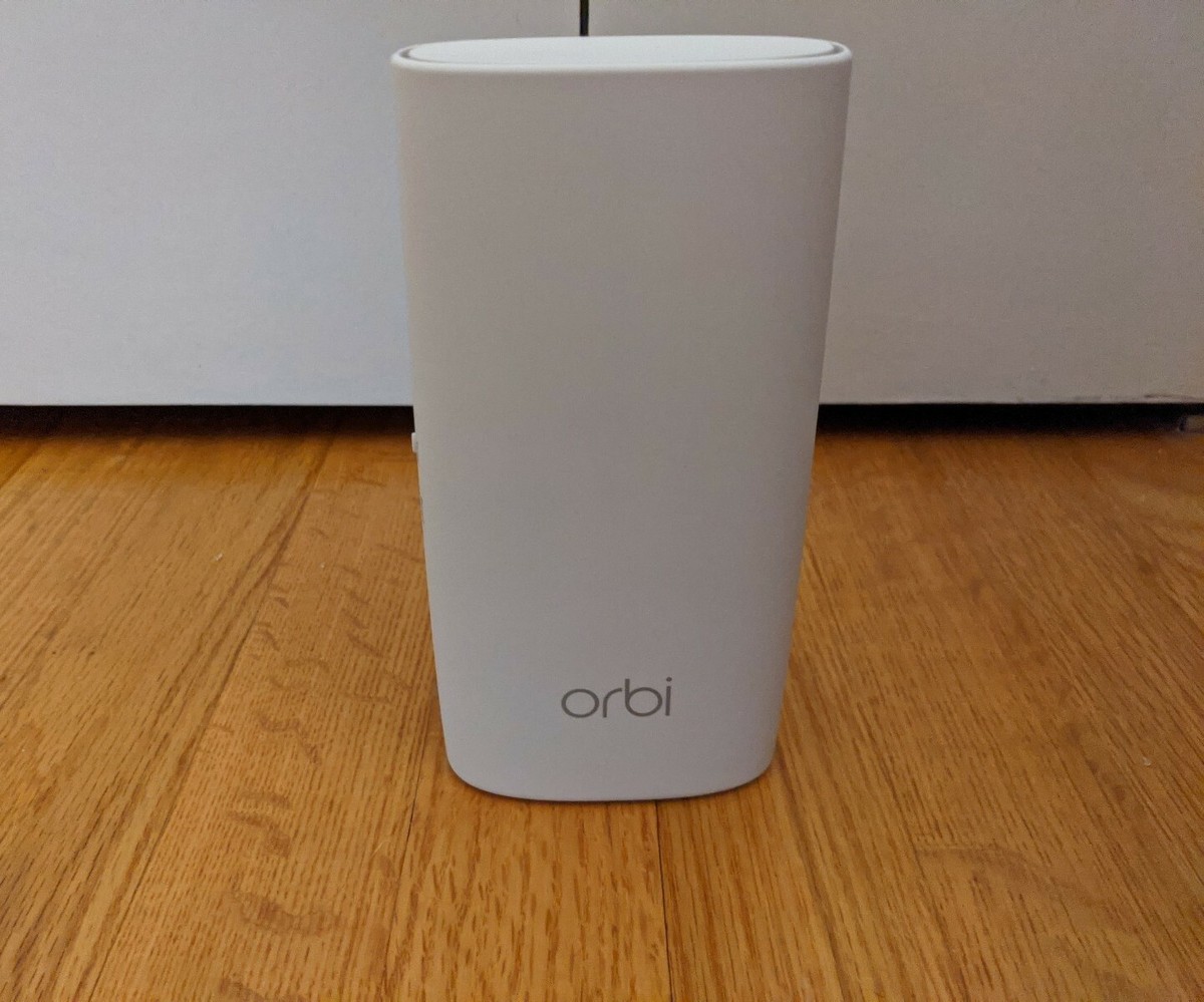 NETGEAR Orbi AC2200 Wall-Plug Whole Home Mesh WiFi Satellite Extender ...