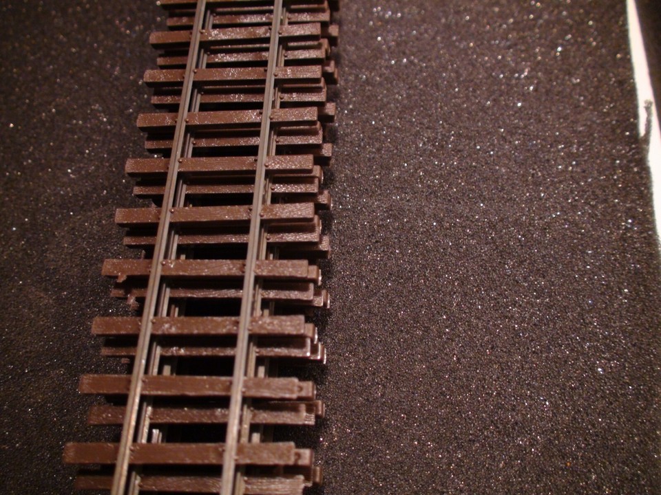 ON30 Micro-Engineering #12-140 ON30 SCALE Code 70 Flex Track WEATHERED ...