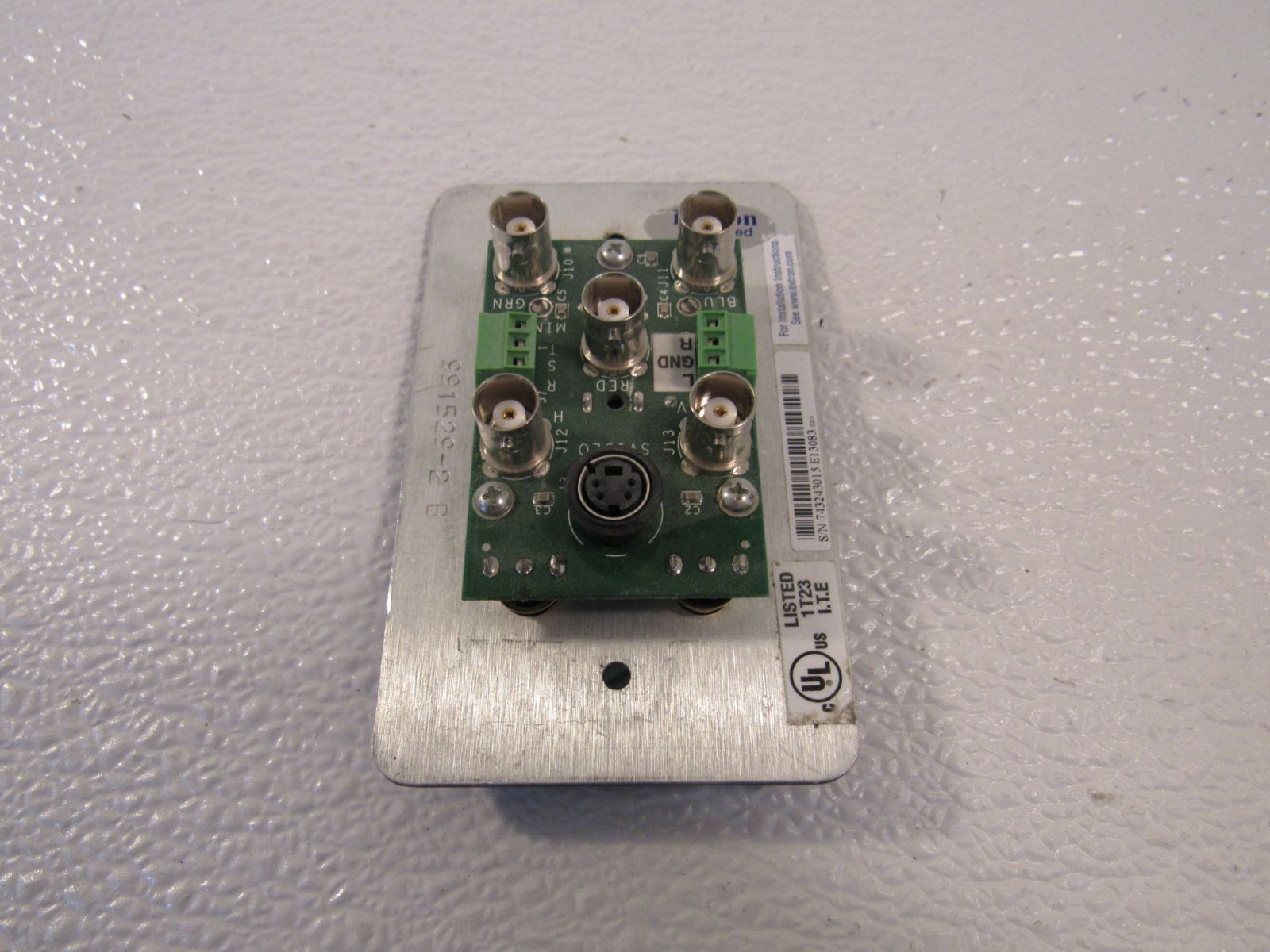 Extron Wall Plate Computer Video PC Audio Black Stereo Audio Connectors ...