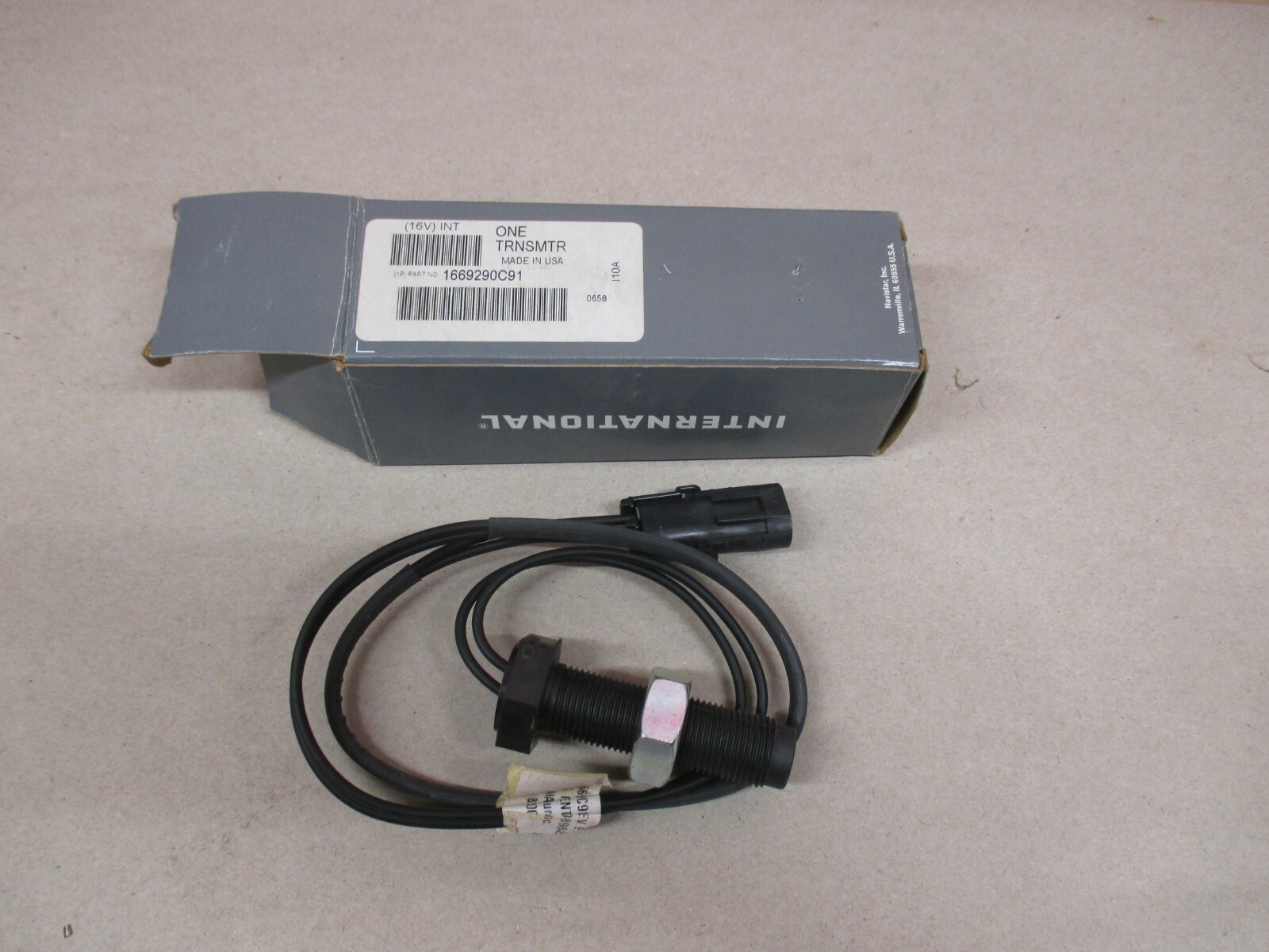 INTERNATIONAL 1669290C91 SWITCH SENSOR TRANSMITTER TRUCK PARTS DT466 | eBay